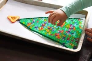 47 Easy & Fun Christmas activities For Toddlers This Holidays