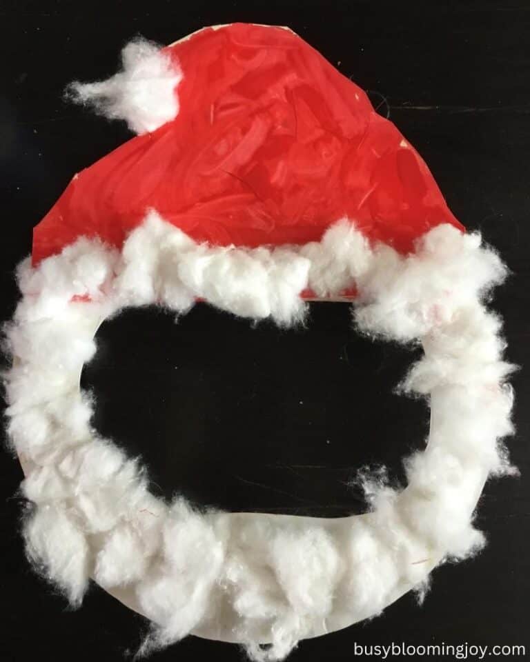 Paper plate Santa craft for toddlers and young kids