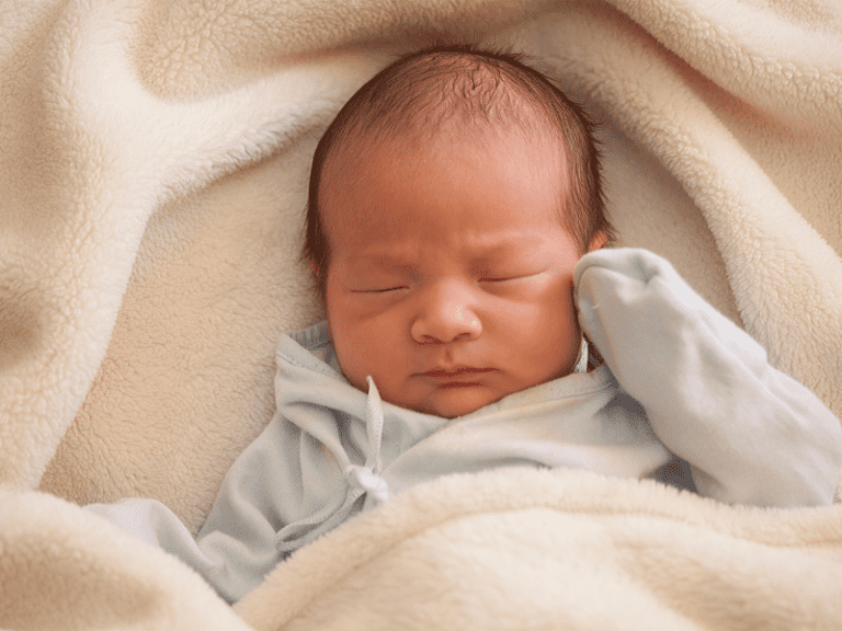 How To Keep Your Baby's Hands Warm At Night (10 Practical Tips) Without ...
