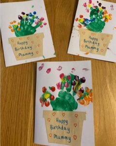 31 Cute Handprint Birthday Card Ideas For Mom, Daddy, Grandma & Grandpa ...