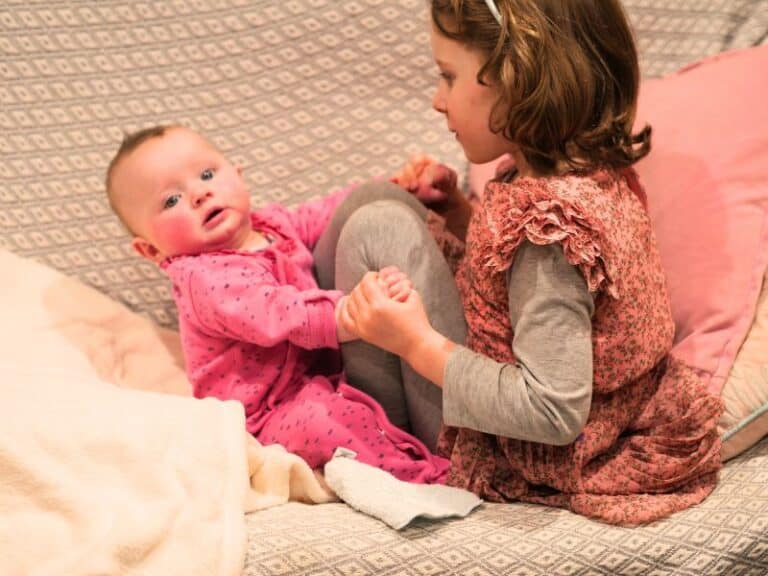 29 Best Activities & Learning Games For A 4 Month Old Baby