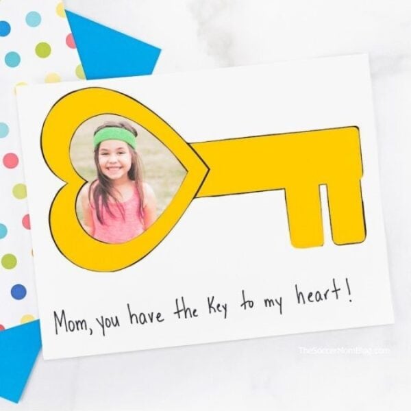 35 Fun, Easy & Cute Valentine's Day Card Crafts for Kids