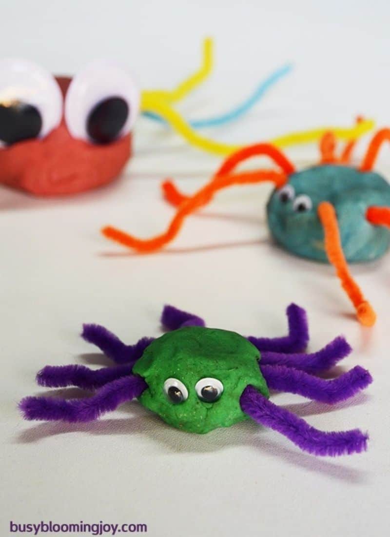 63 Spooky Cute Halloween Crafts For Kids